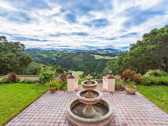 25295 Tierra Grande Dr, Carmel, CA 93923