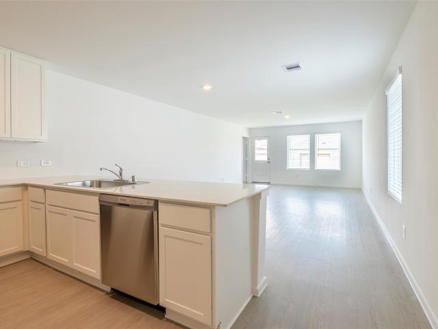 25296 Leather Leaf Court