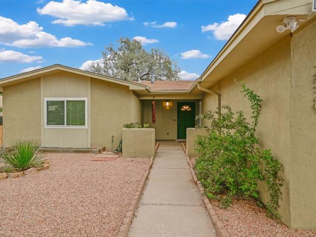 2529 Camino Cabestro, Santa Fe, NM 87505