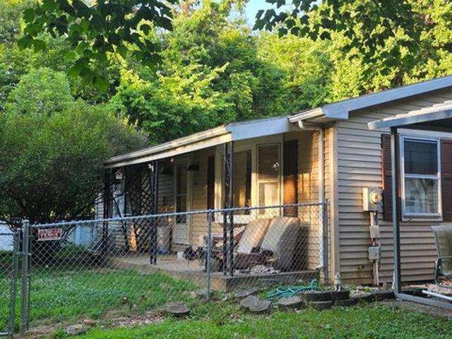 2529 Chestnut Grove Rd, Sharpsburg, MD 21782