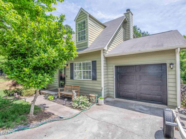 2529 Hammond Lane