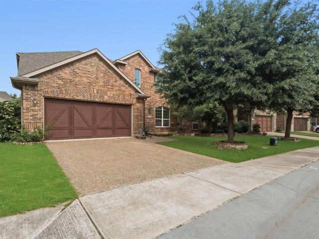 2529 Louis Lane