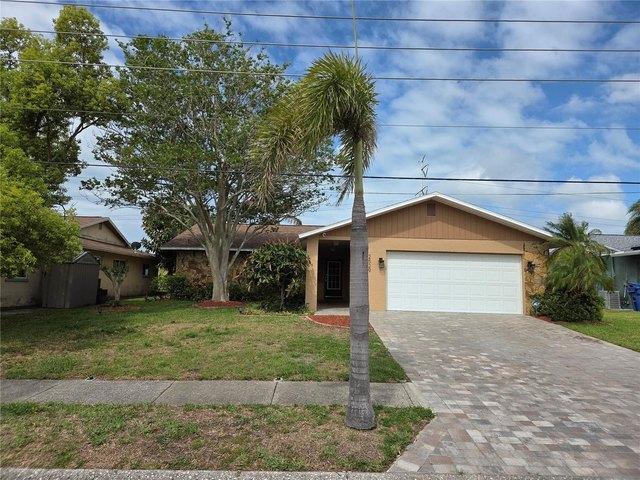 2529 San Luis Rd, Holiday, FL 34691