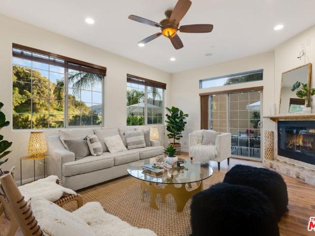 2529 topanga skyline drive
