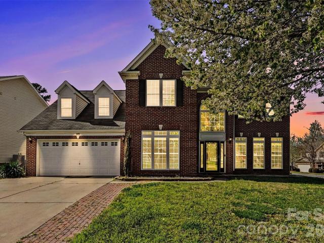 2529 Waters Vista Cir, Charlotte, NC 28213 | MLS #4359 | Compass