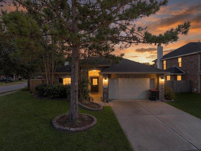 25203 Canary Point Dr, Richmond, TX 77406