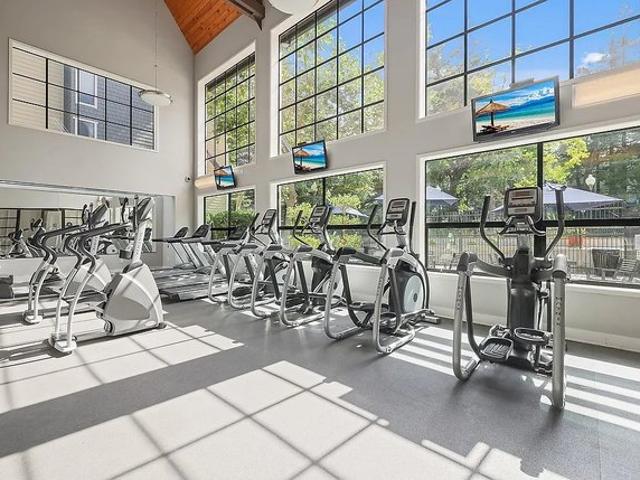 25200 Carlos Bee Blvd, Hayward, CA 94542