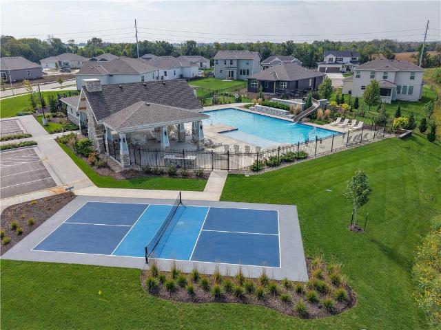 25206 W 177th Ter, Gardner, KS 66030 | MLS #2598 | Compass