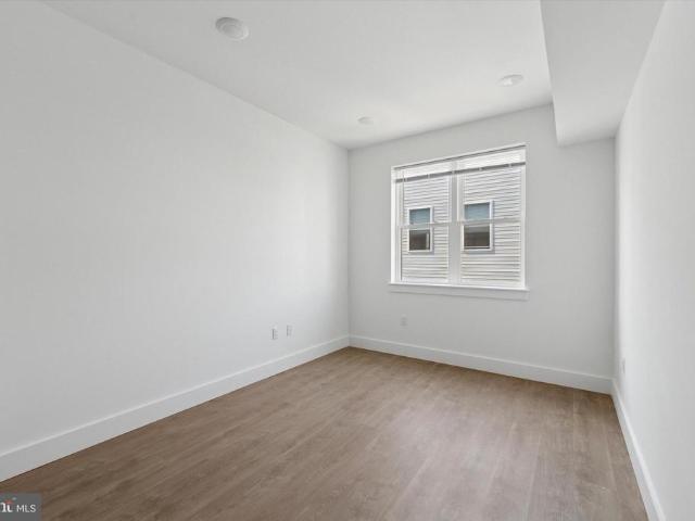 2520 N Front St # 203