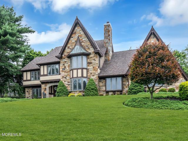 2520 Autumn Drive