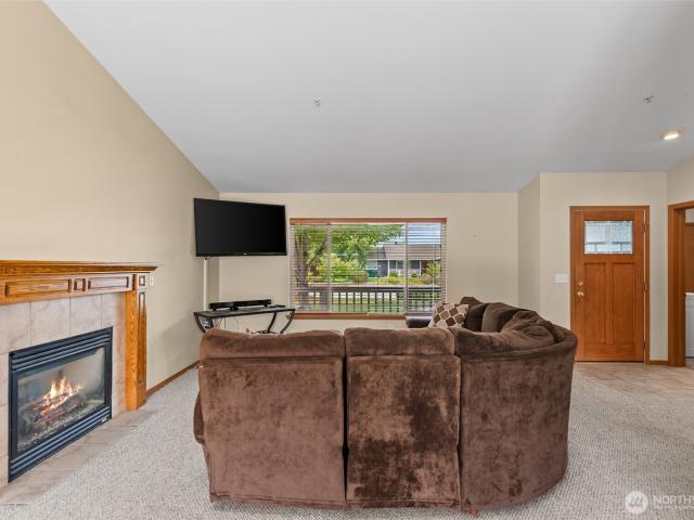 2520 Aviation Drive