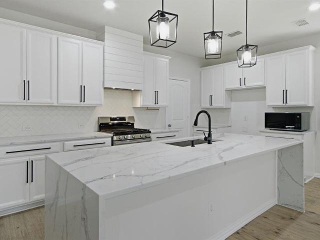 2520 Candle Lane