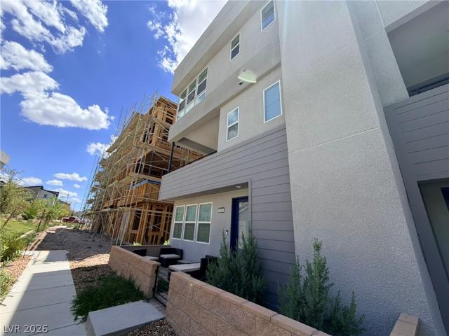 2520 Cracked Stone Street