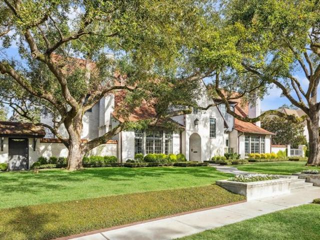 2520 Del Monte Dr, Houston, TX 77019