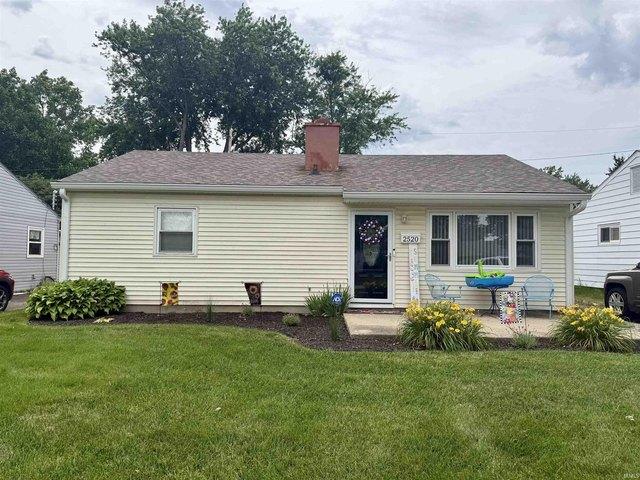 2520 Foxhall Dr, Lafayette, IN 47909