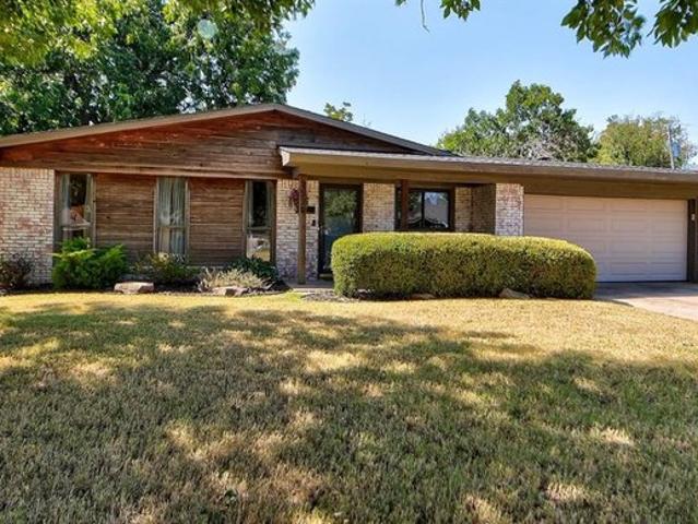 2520 Huntleigh Dr, Oklahoma City, OK 73120