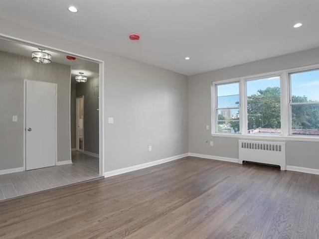 2520 Kennedy Blvd # 5A