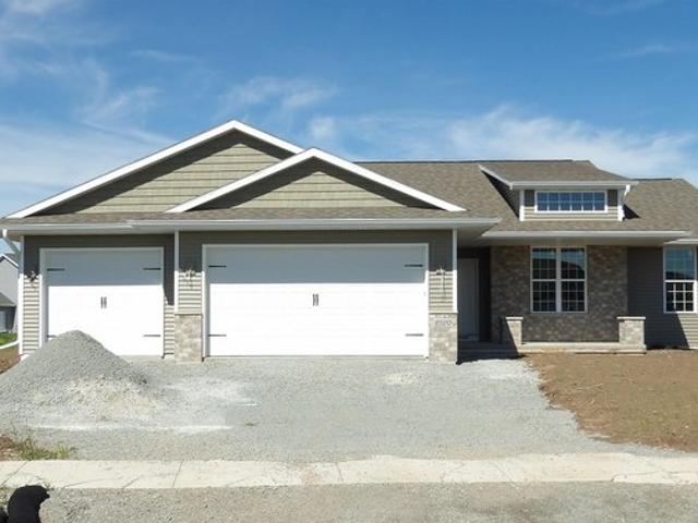 2520 Kilrush Rd, De Pere, WI 54115