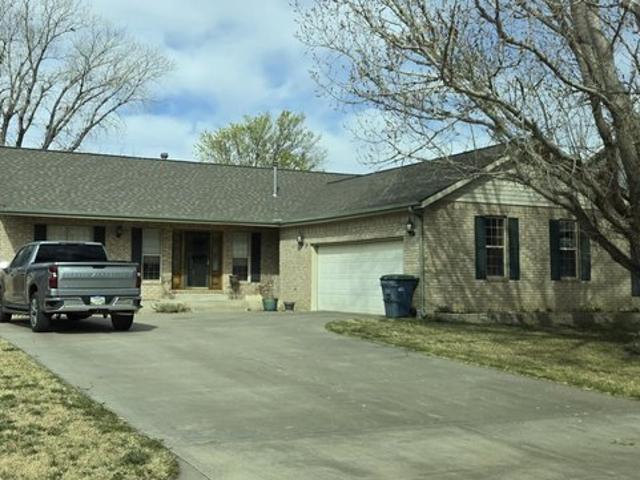 2520 Lilac Dr, Liberal, KS 67901