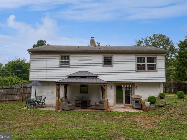 2520 Log Cabin Road