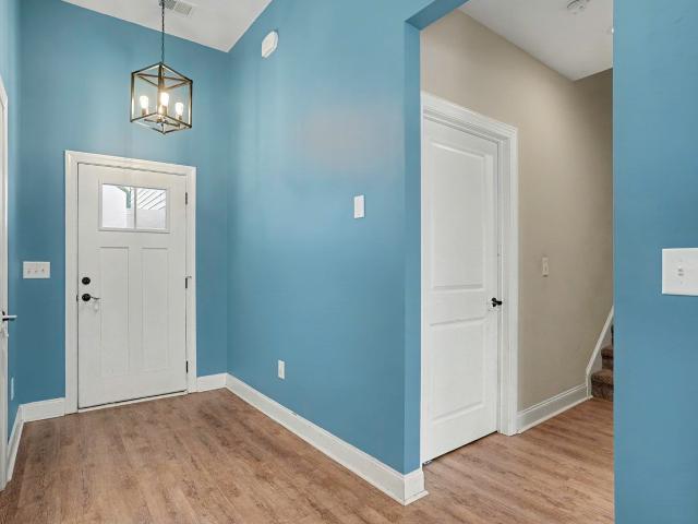 2520 Suzanne Dr