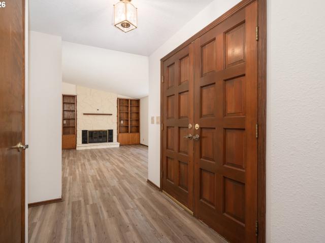2520 s crestline dr