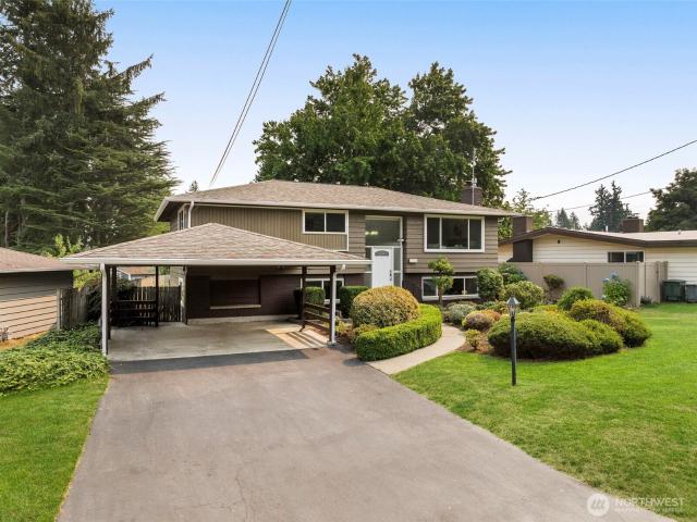 2520 th Avenue NE
