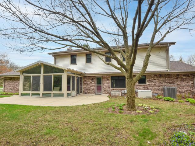 2520 W Margaretta Ct