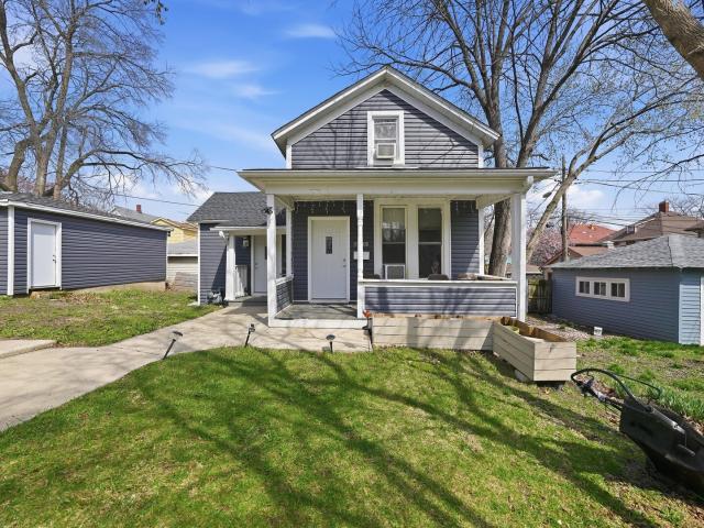 2520 Walnut Street
