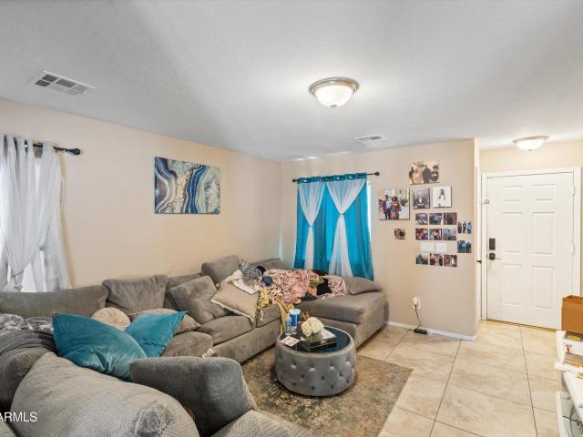 25212 w cranston lane