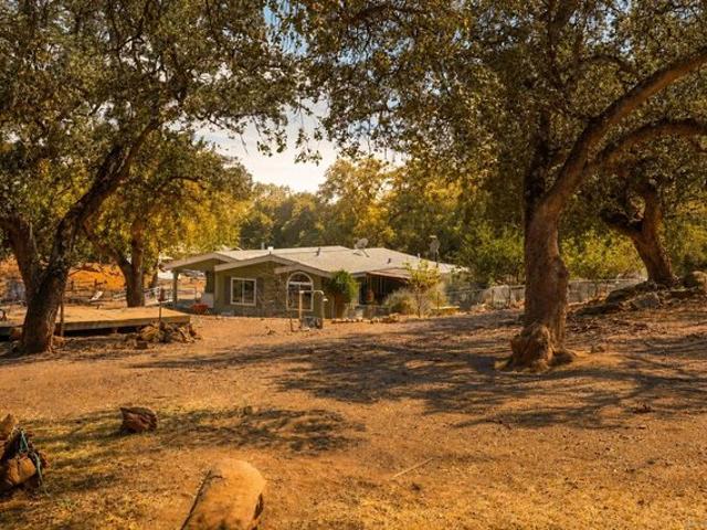 25218 Black Canyon Rd, Santa Ysabel, CA 92070