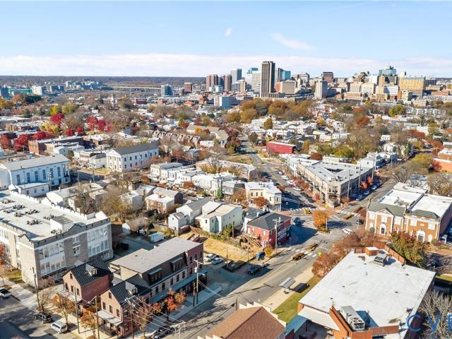 2521 M Street