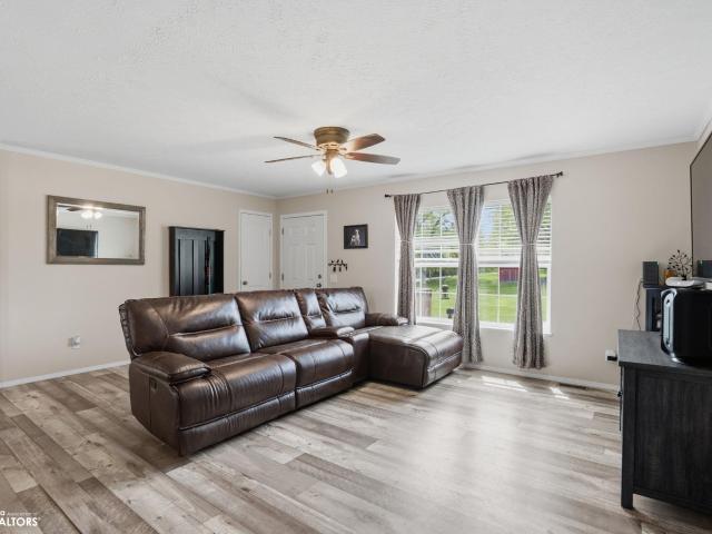 2521 Bill Bone Lane