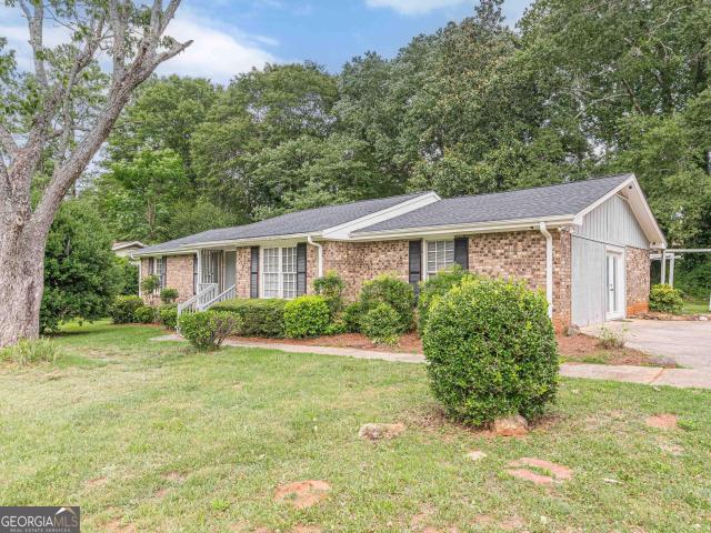 2521 Country Club Drive