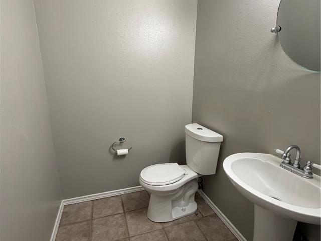 2521 Crosstimbers Street K3