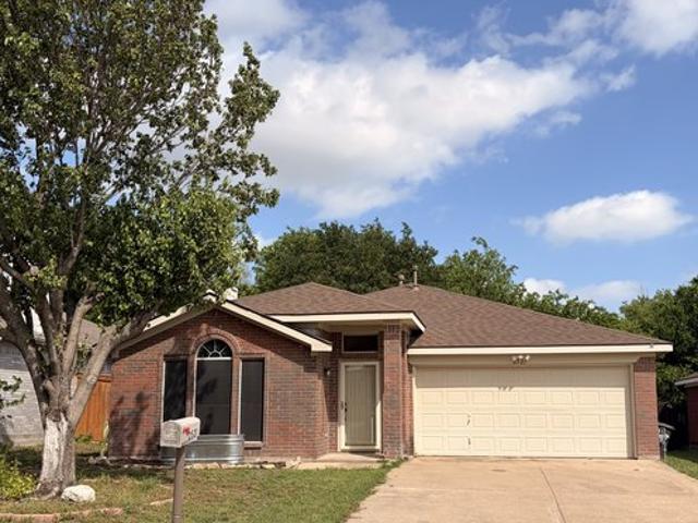 2521 Ensenada Ln, Fort Worth, TX 76108