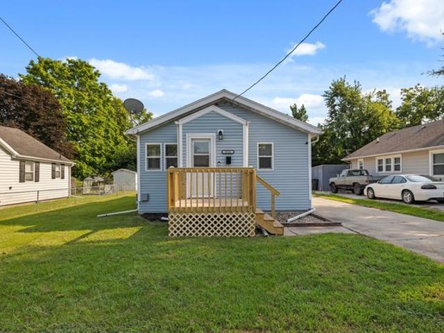 2521 Garfield Ave, Des Moines, IA 50317
