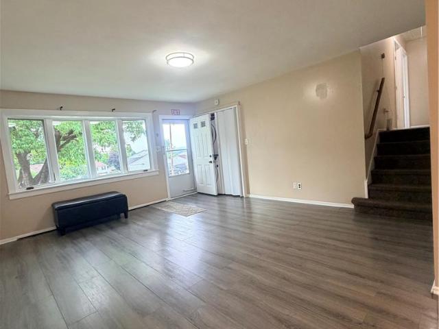 2521 Lumber Street