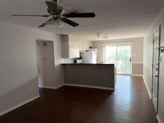 2521 Pearl St Apt 207, Nacogdoches, TX 75965