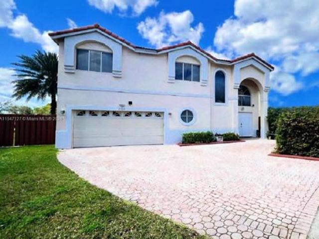 2521 Regalia Way, Cooper City, FL 33026