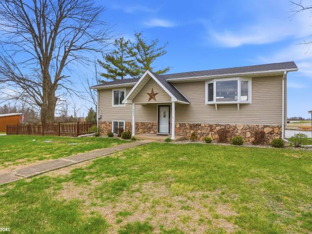 2521 Rocky Lane