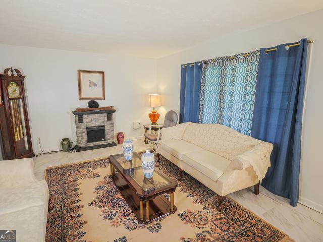 2521 Rockknoll Drive