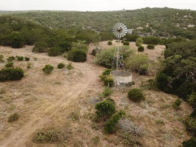 2521 SD 31600, Rocksprings, TX 78880