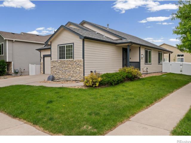 2521 Thoreau Drive