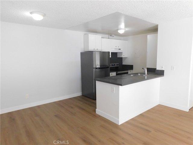 2521 W Sunflower Ave Unit R1, Santa Ana, CA 92704