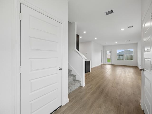 25224 Leather Leaf Court