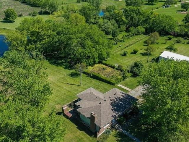 25225 S Windridge Rd, Peculiar, MO 64078