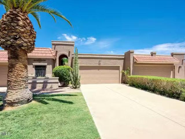 25229 S Mohawk Dr, Sun Lakes, AZ 85248 MLS 6724867