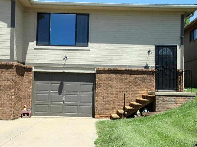 2522 Mose Ave, Bellevue, NE 68147