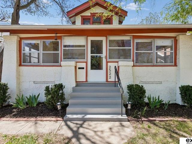 2522 N 49th St, Omaha, NE 68104